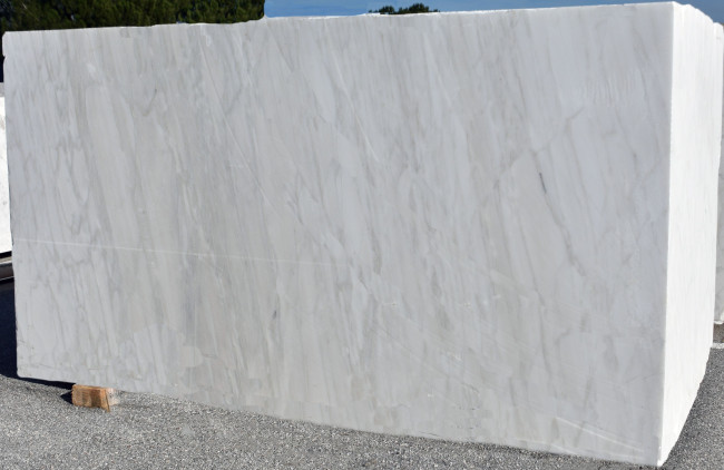 Calacatta Ango | NOBLE EARTH MOSCHOU
