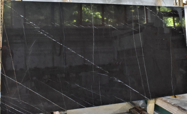 Graphite | NOBLE EARTH MOSCHOU