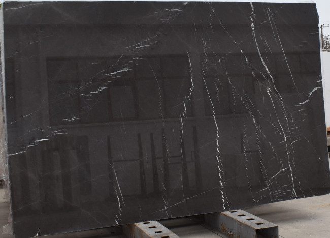 Graphite | NOBLE EARTH MOSCHOU