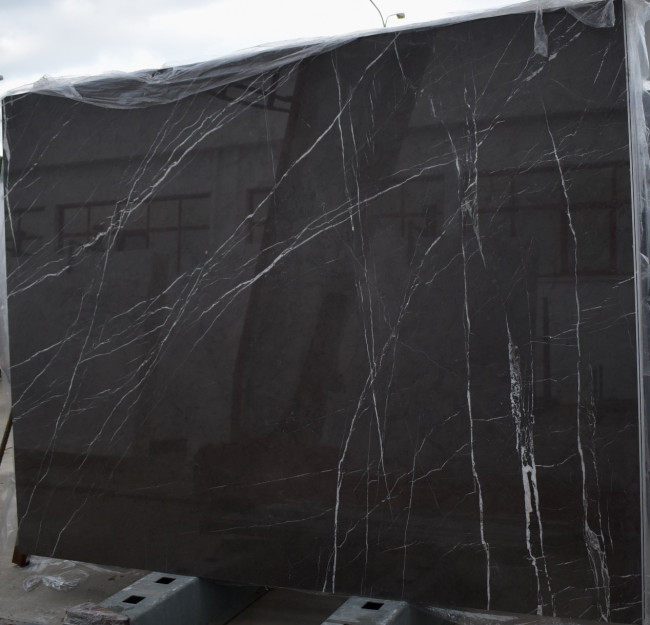 Graphite | NOBLE EARTH MOSCHOU